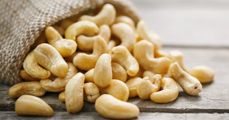 Anacardos: propiedades ventajas y precauciones a tener en cuenta ...